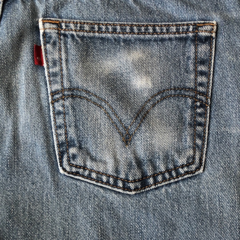 Levi’s 505 Cut Off Distressed Jeans - Gem